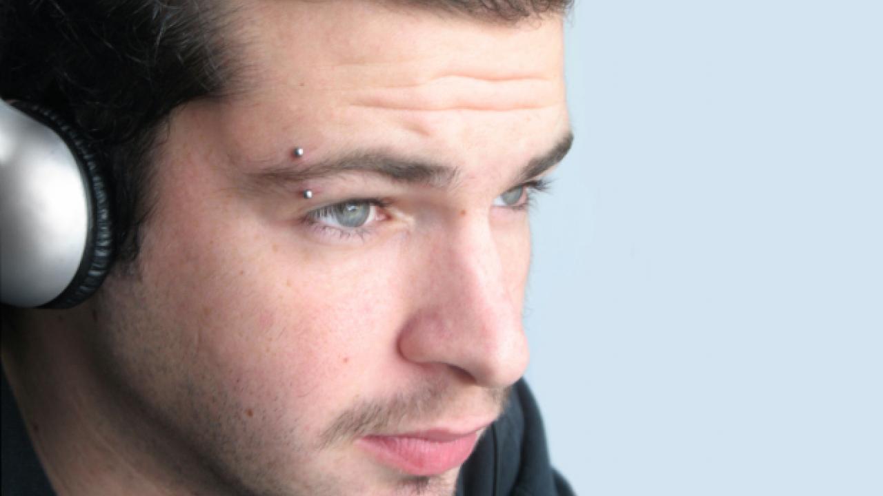 Piercing ceja ¡Recomendaciones y Cuidados! 【2022】
